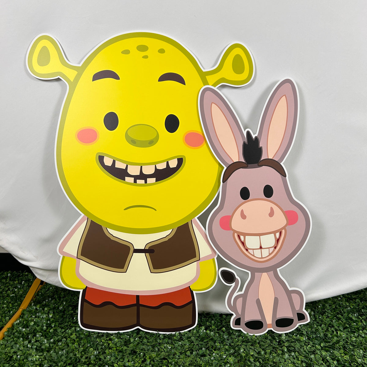 Shrek Props - Donkey and Shrek Character Cutouts - Lifesize Shrek Cuto ...